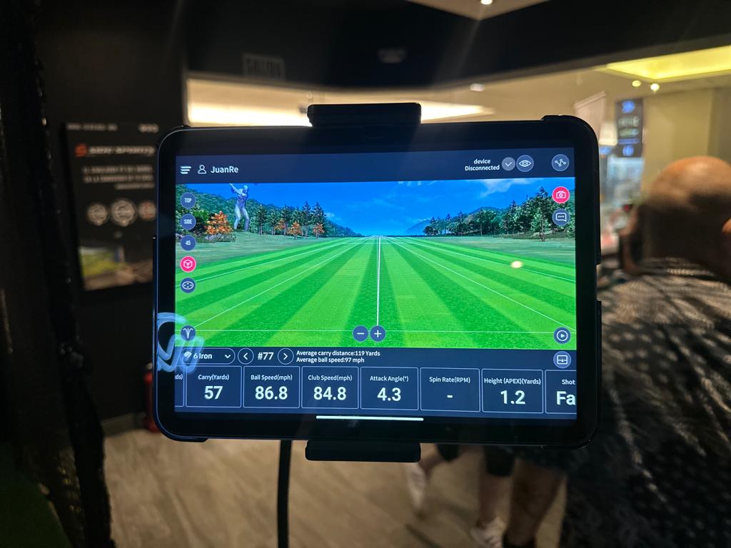 Mulligans presenta Golfzon Wave: El nuevo simulador de golf