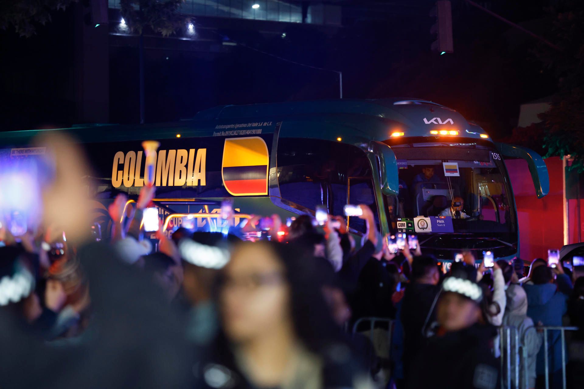 Llega Colombia a Ciudad de México para debut mundialista