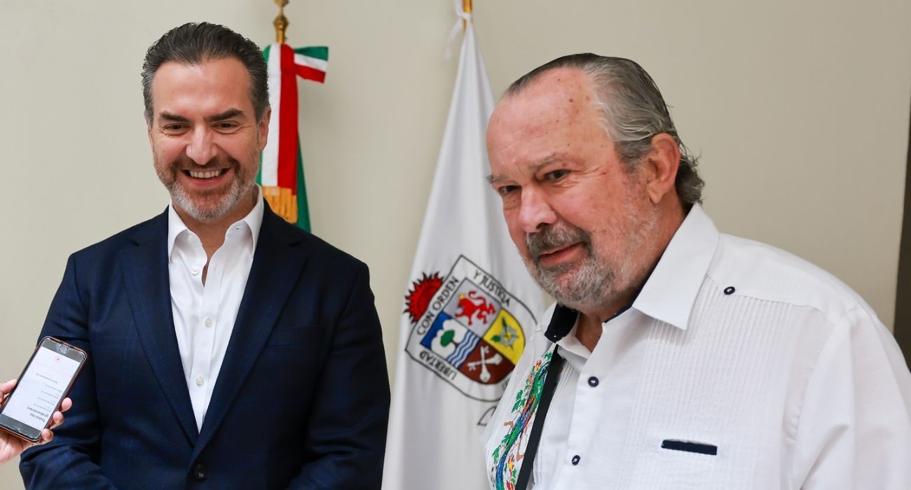 Adrián y Mauricio alistan planes de interconexiones