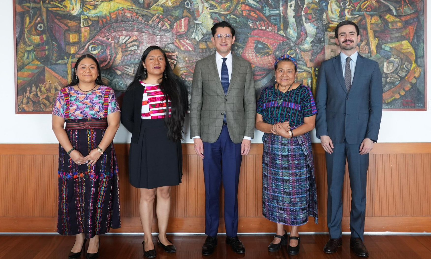 Nombran a Rigoberta Menchú como consejera para derechos indígenas