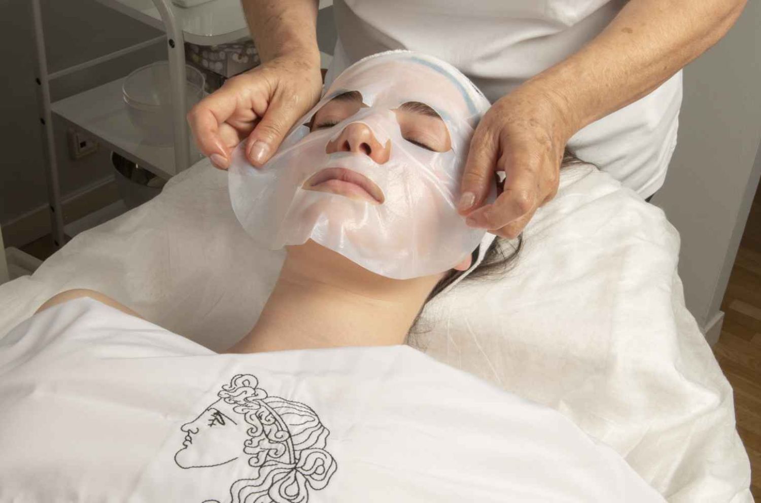 Viral: El peeling de fenol y los riesgos de quitarte arrugas