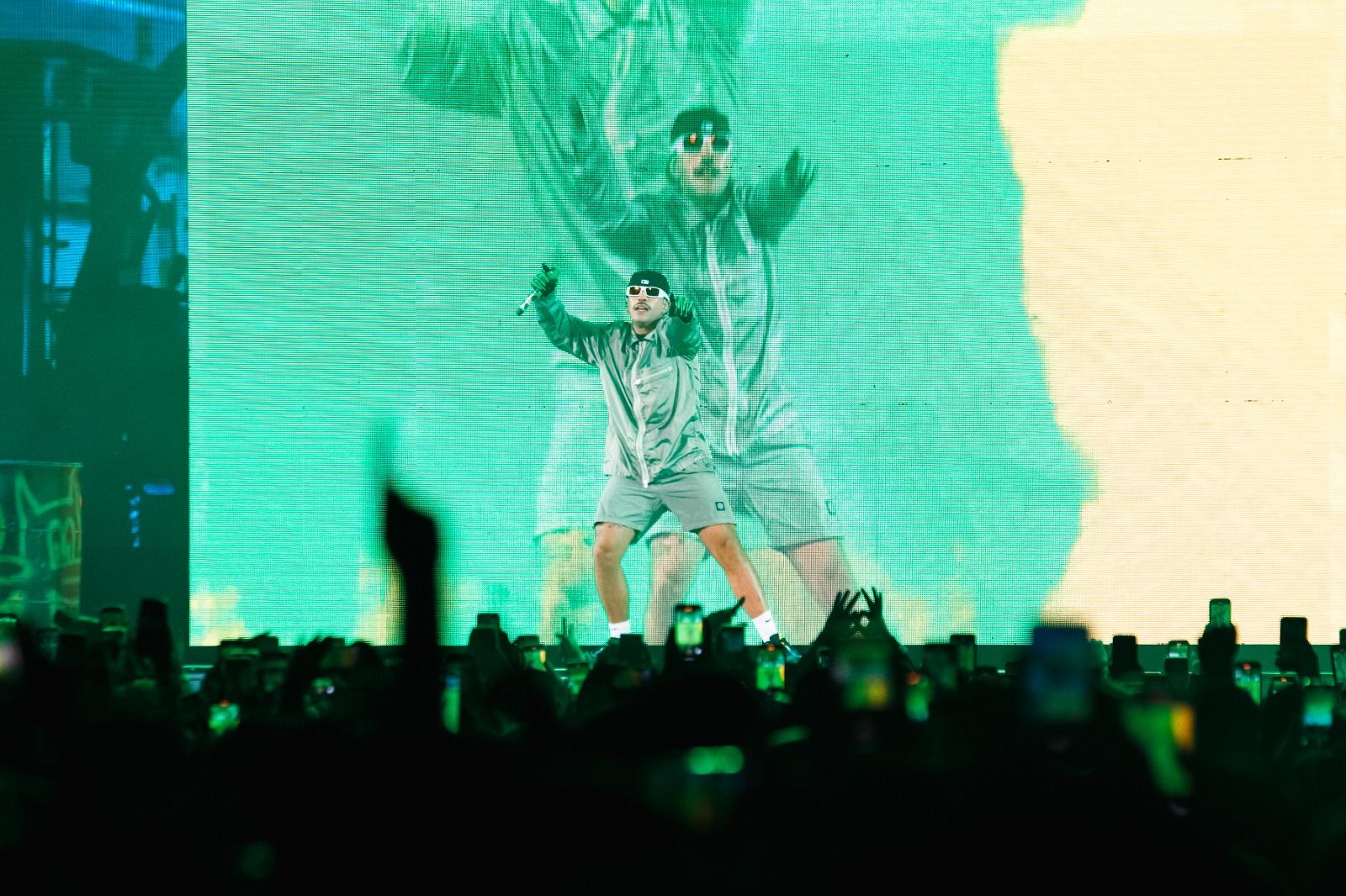 Explosión de color y música con Feid en la Arena Monterrey