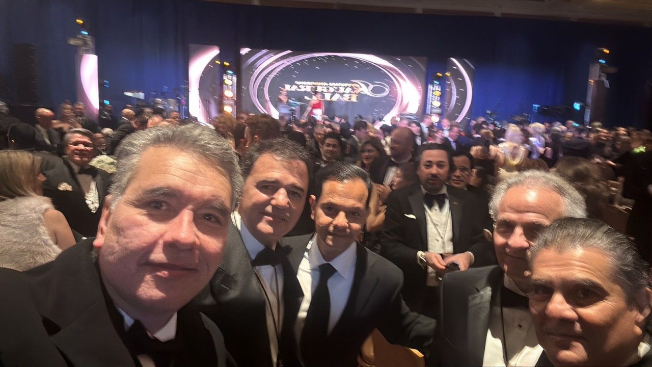 Acude Waldo al Hispanic Inaugural Ball en inicio de gira por EUA