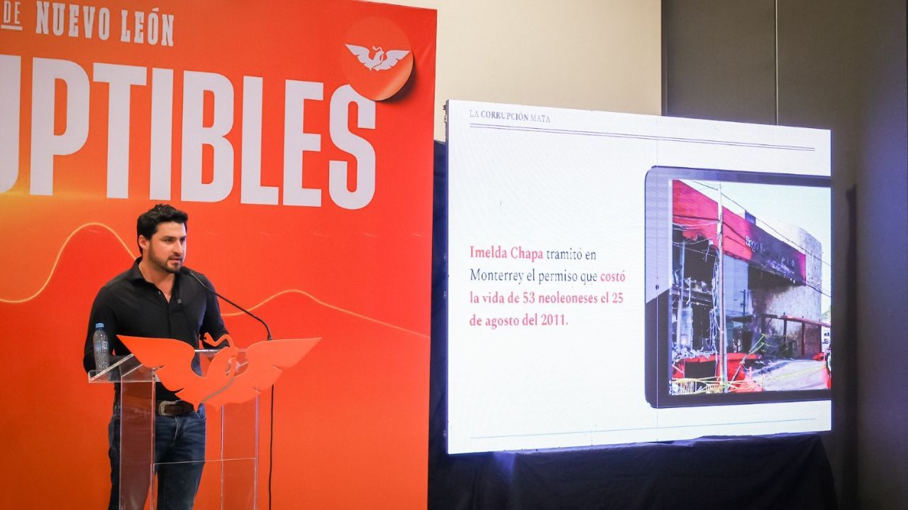 Acusa MC corrupción en gestión de Adrián; video muestra 'sobres'