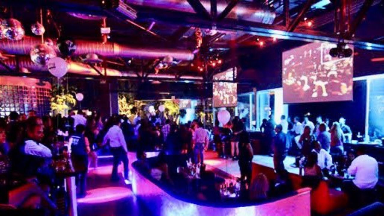 Clausuran 12 bares en Querétaro tras ataque armado