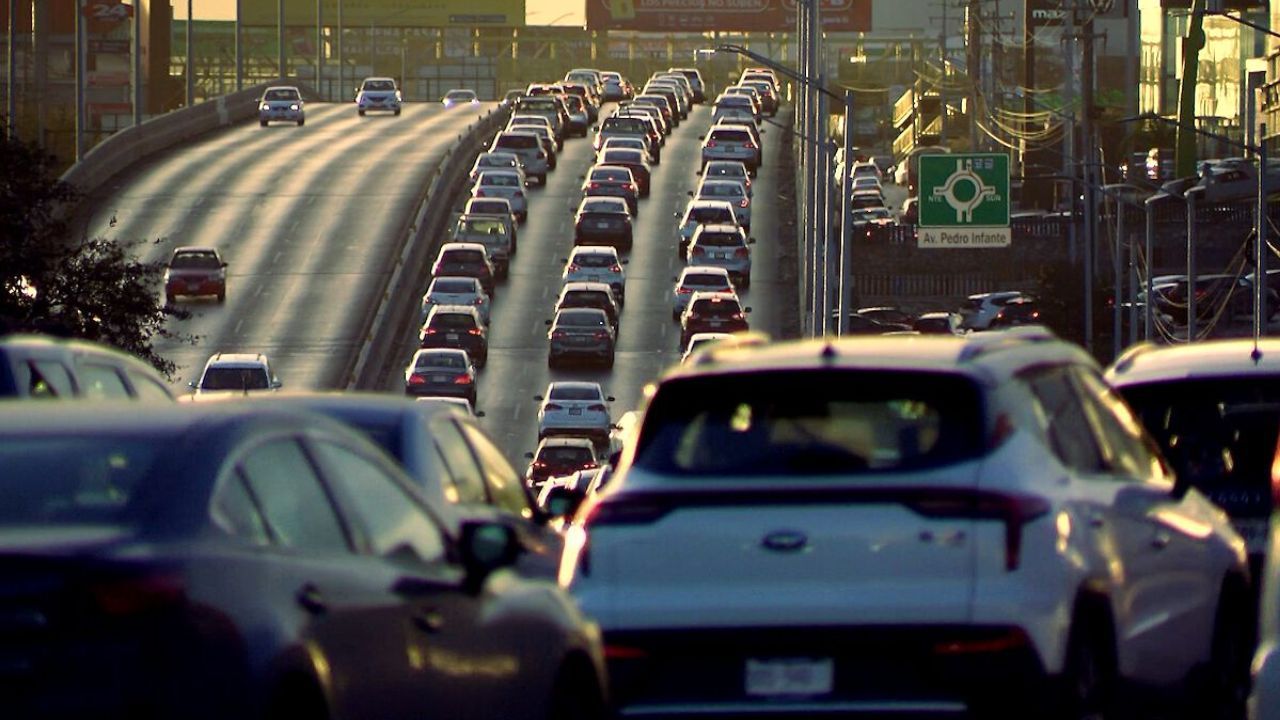 Crecimiento de parque vehicular entorpece vialidades