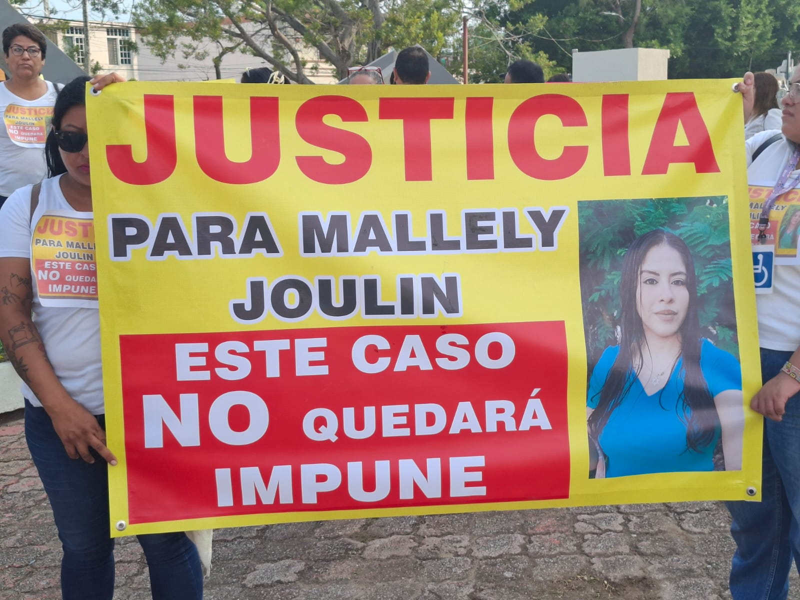 Exigen justicia por muerte de Mallely atropellada por camioneta