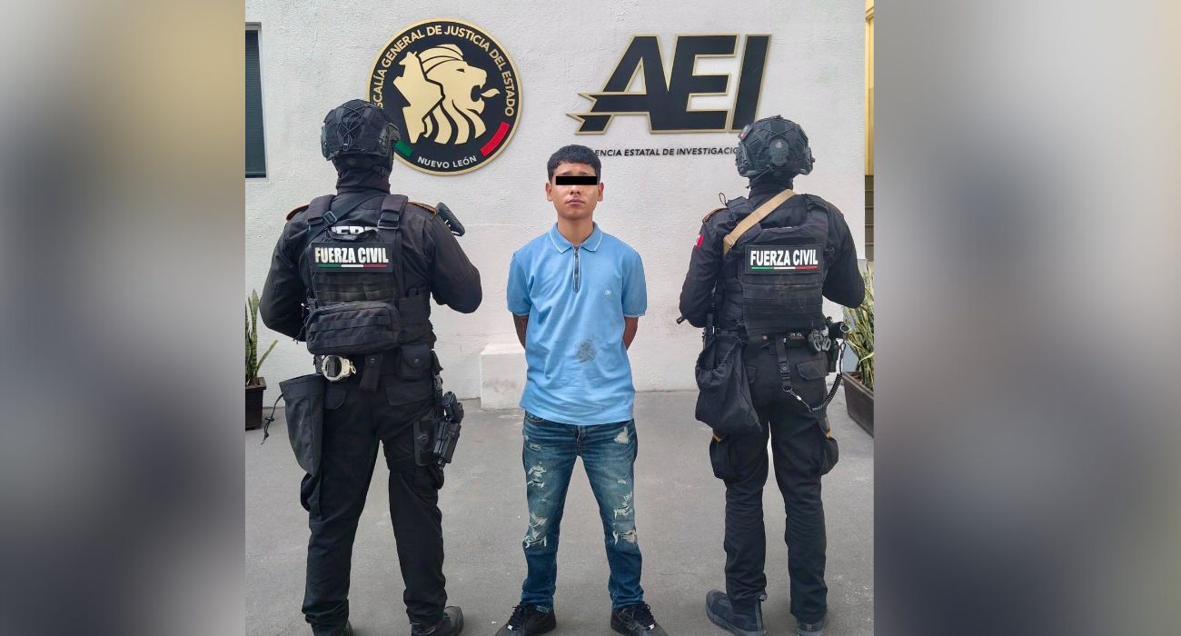 Detienen a joven por presunto robo y posesión de drogas