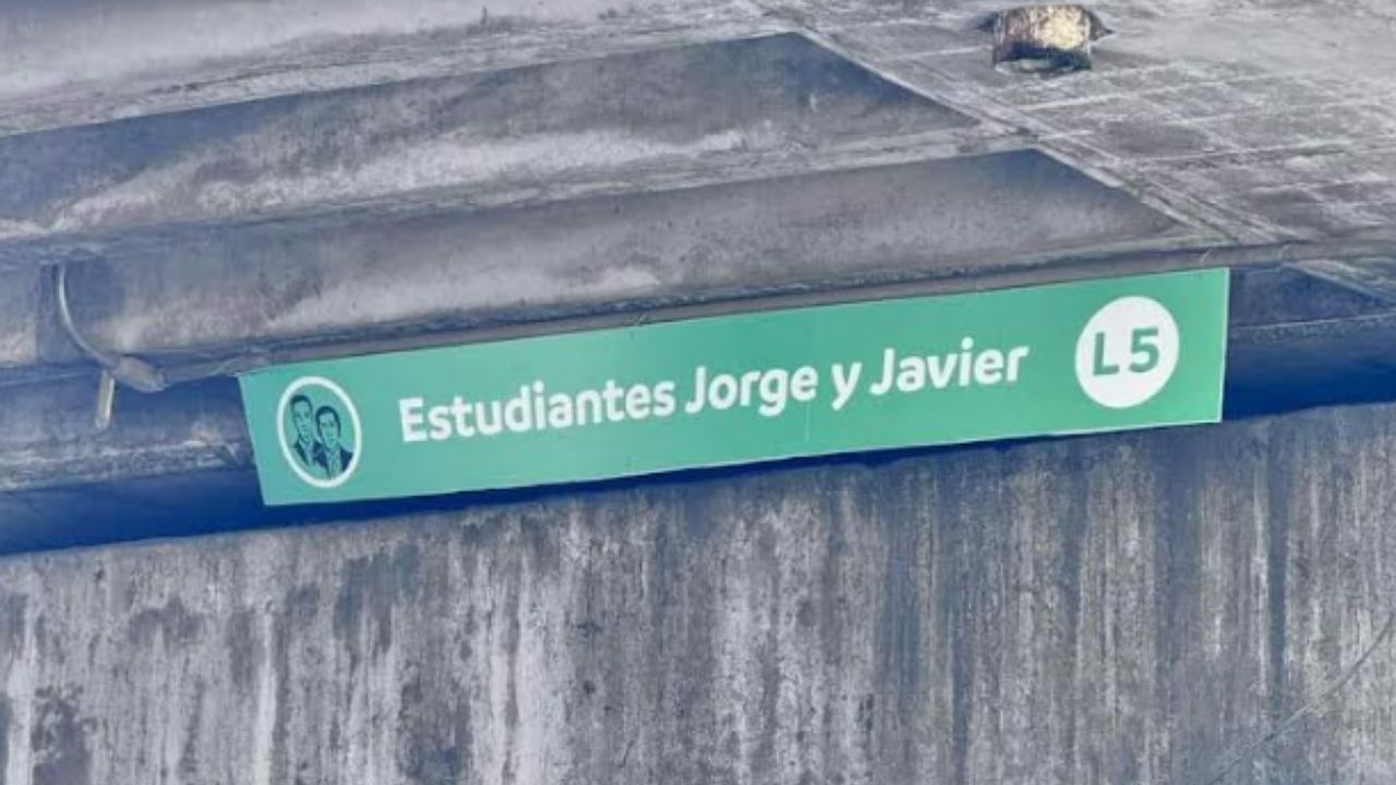 Colocan letrero de 'Línea 5' en honor a Jorge y Javier