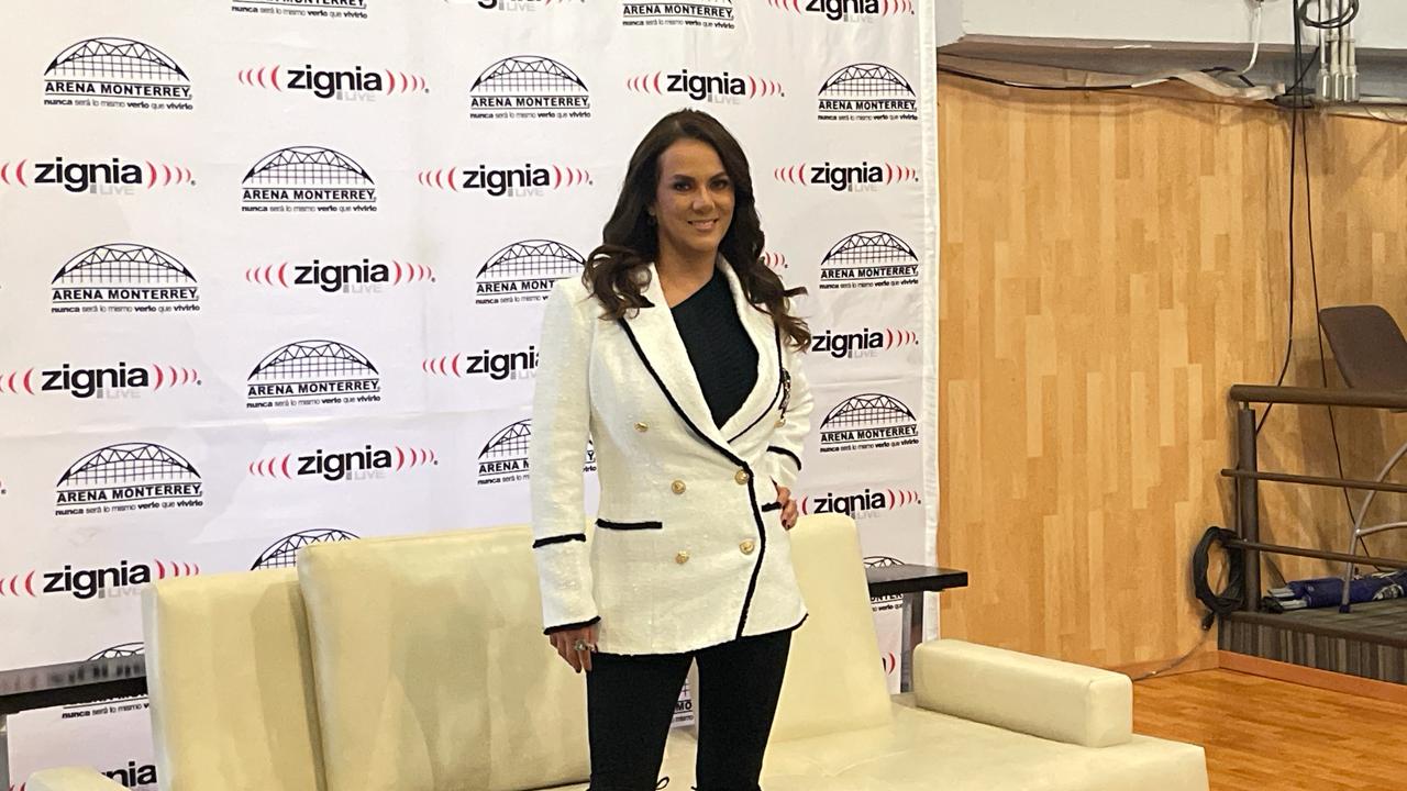 Edith Márquez cumple 25 años de trayectoria totalmente enamorada