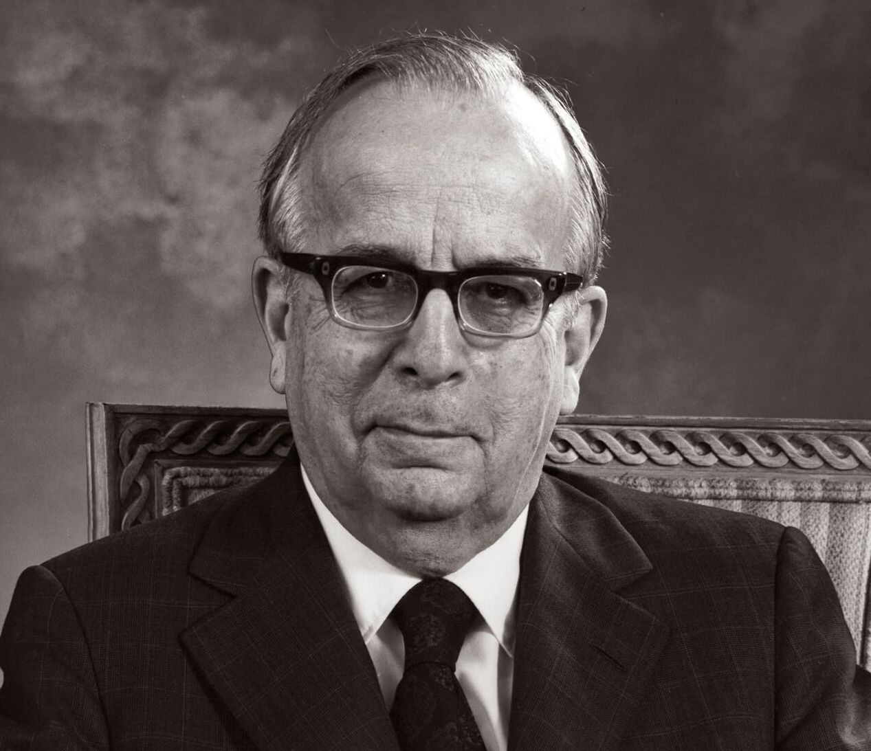 Piden rectificar información sobre Eugenio Garza Sada en libros