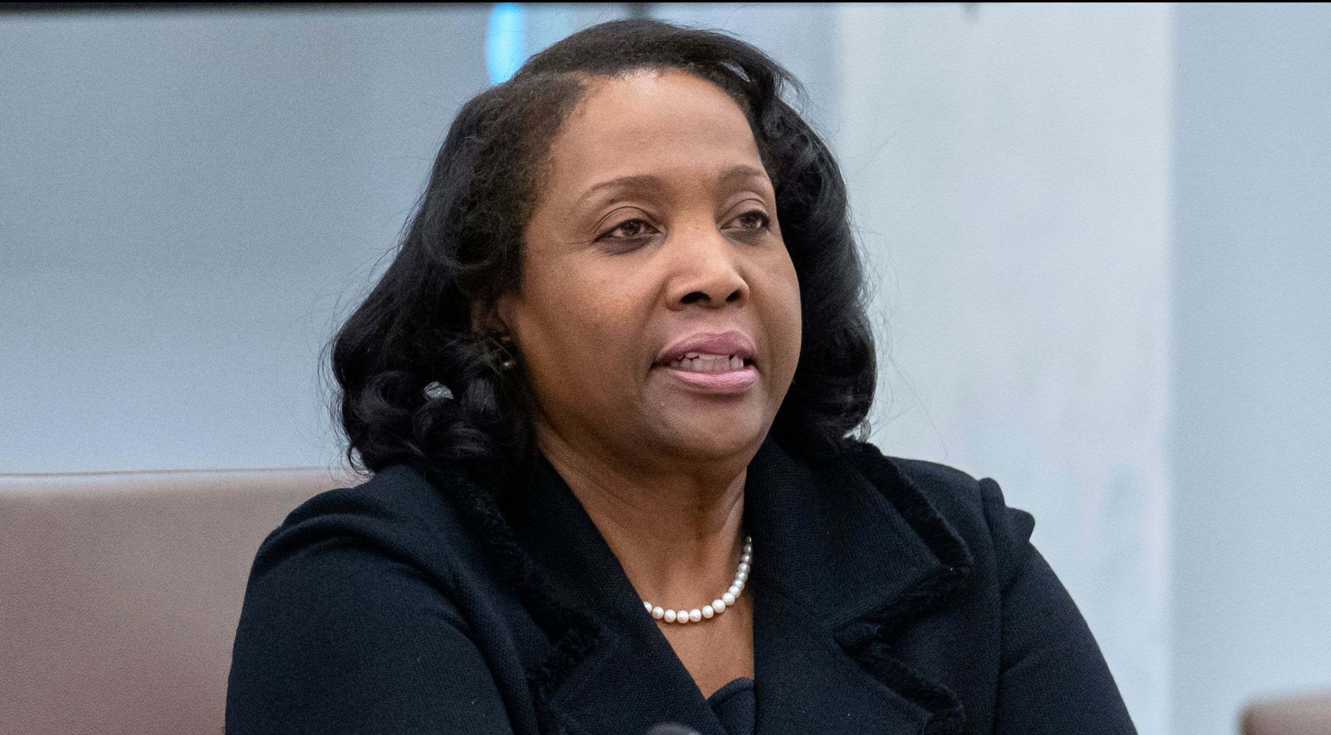 Lisa Cook demandará a Trump para conservar su puesto en la Fed