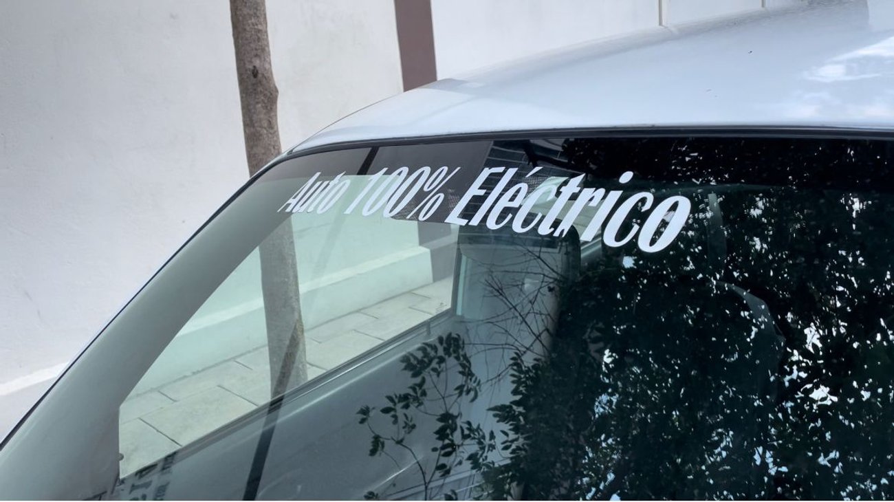 Trasforman autos normales de gasolina en autos eléctricos