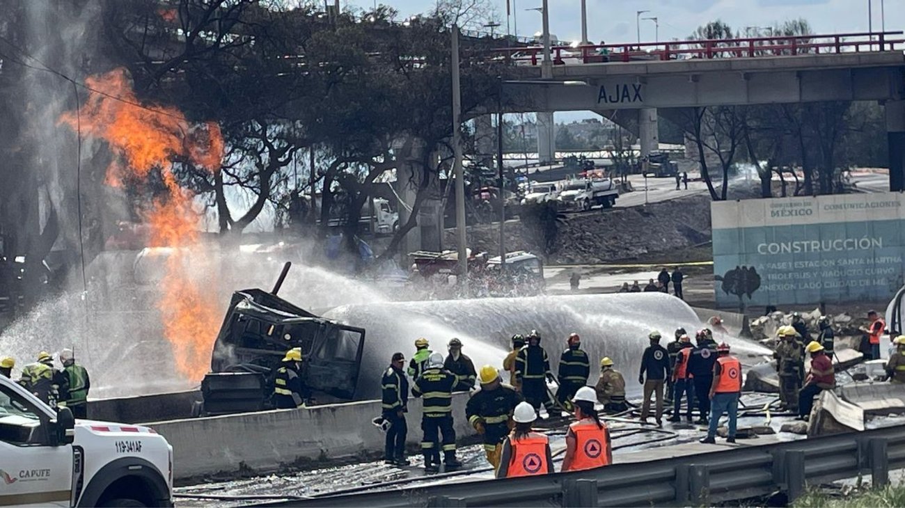 Sube a 30 el número de fallecidos por explosión de pipa en CDMX