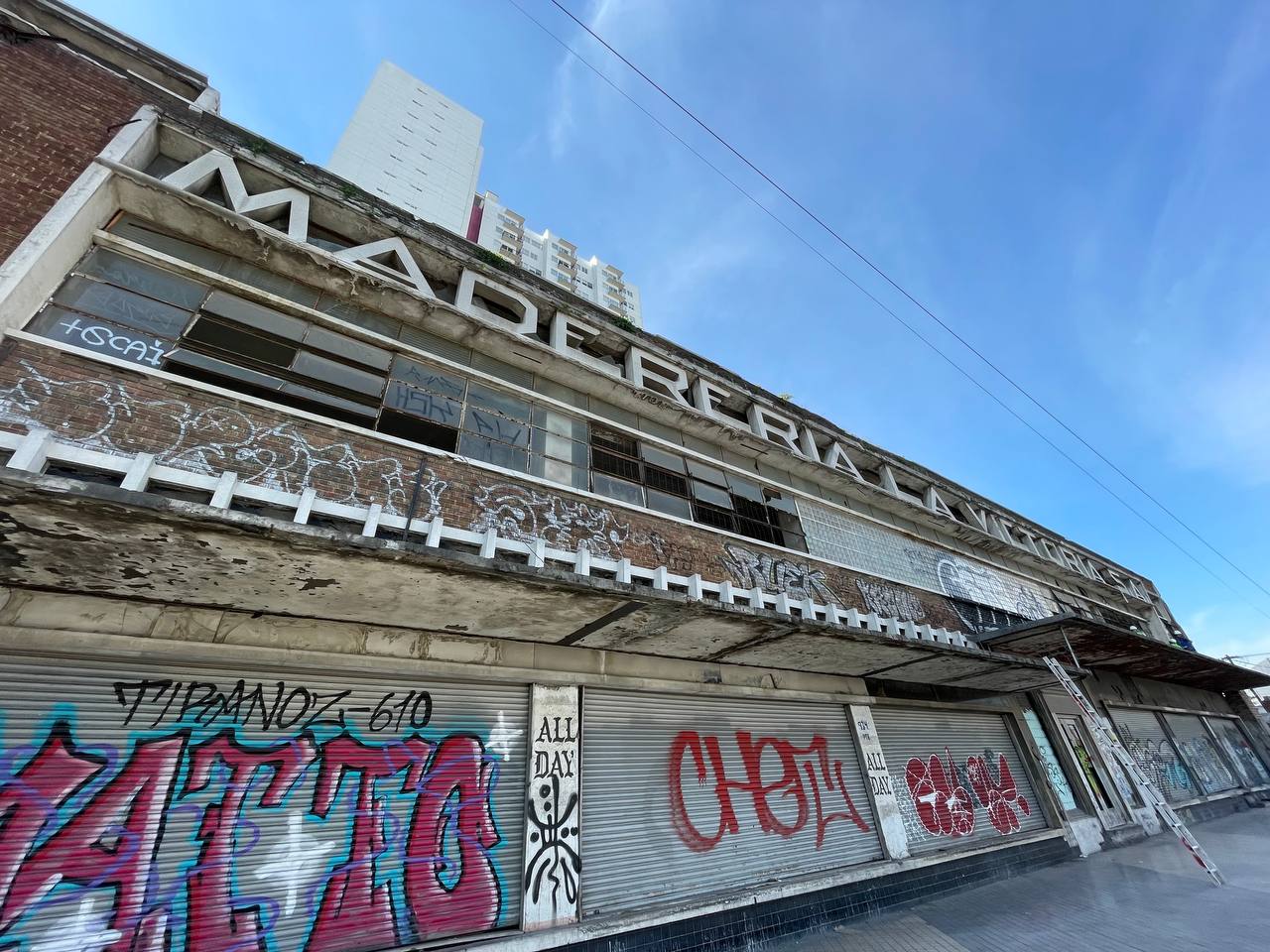 Arranca Monterrey remodelación de Maderería La Victoria