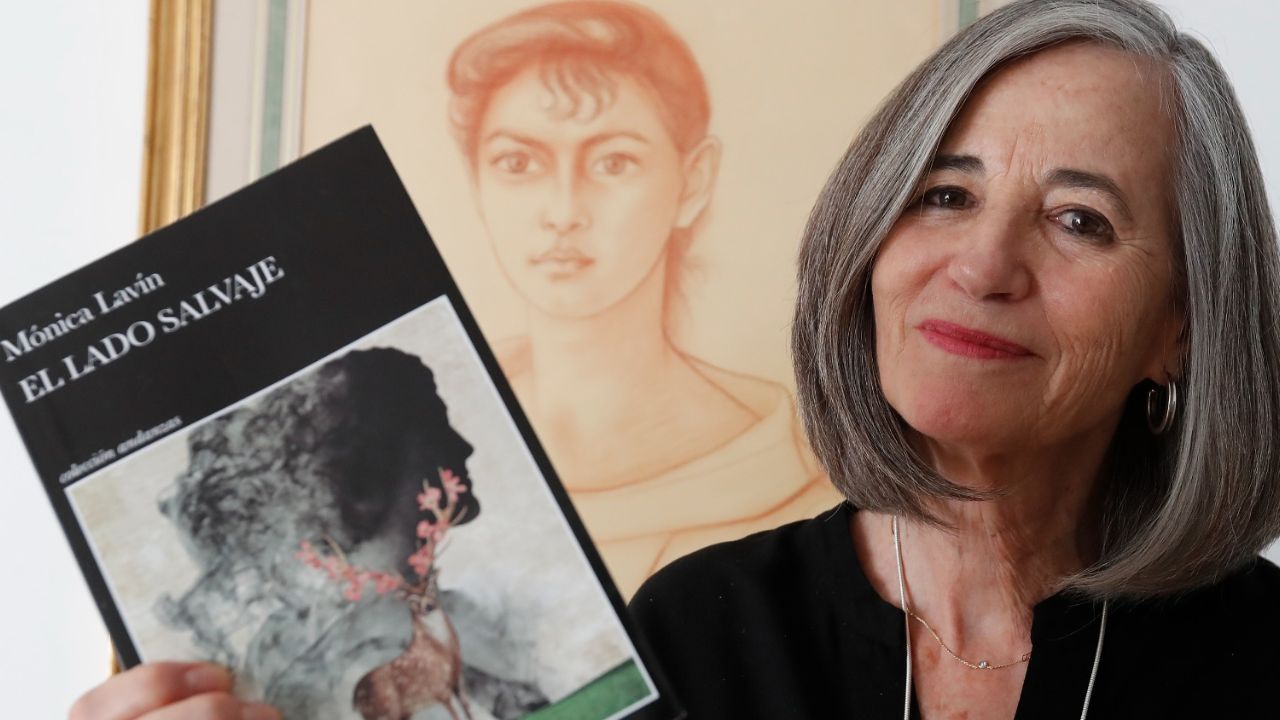 Mónica Lavín: La mexicana retratista del alma humana