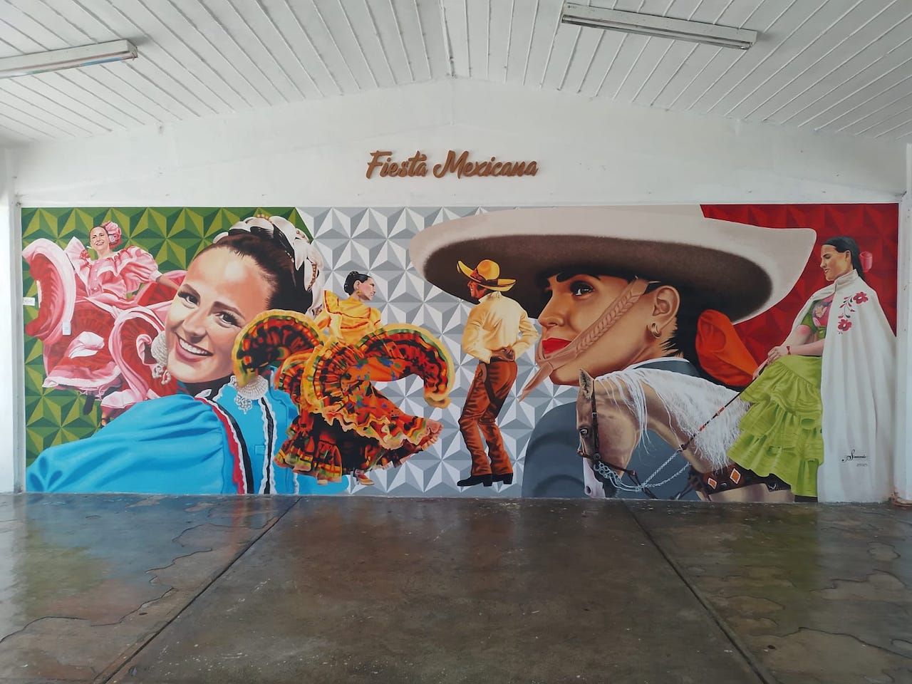 Inauguran mural 'Fiesta Mexicana' en oficinas de Educación