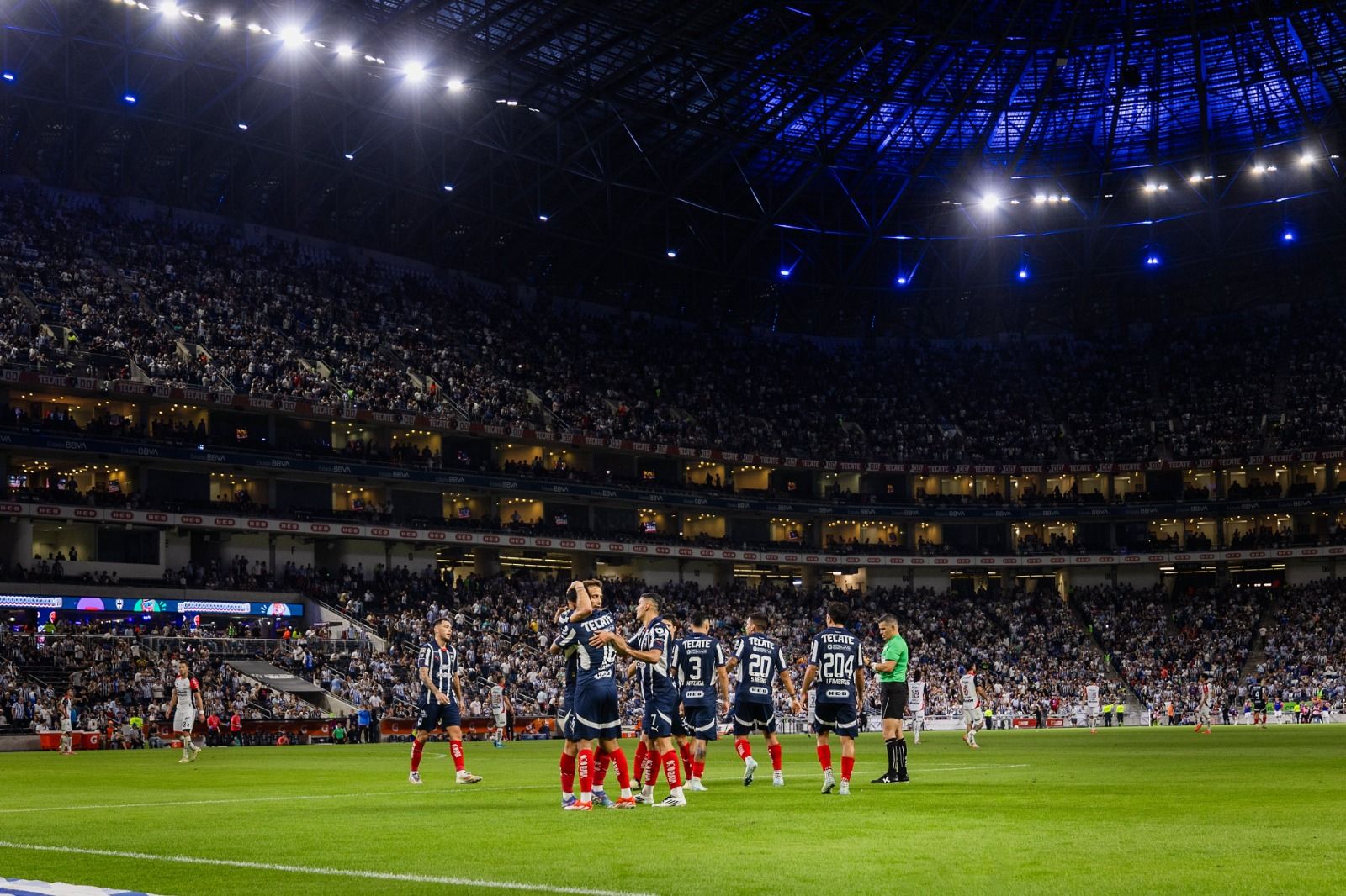 Rayados y Rayadas tienen a la mejor afición de México