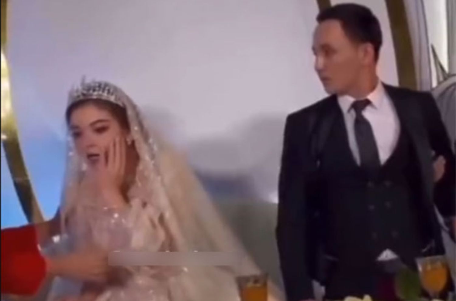 Video: Novia es brutalmente golpeada por novio en plena boda