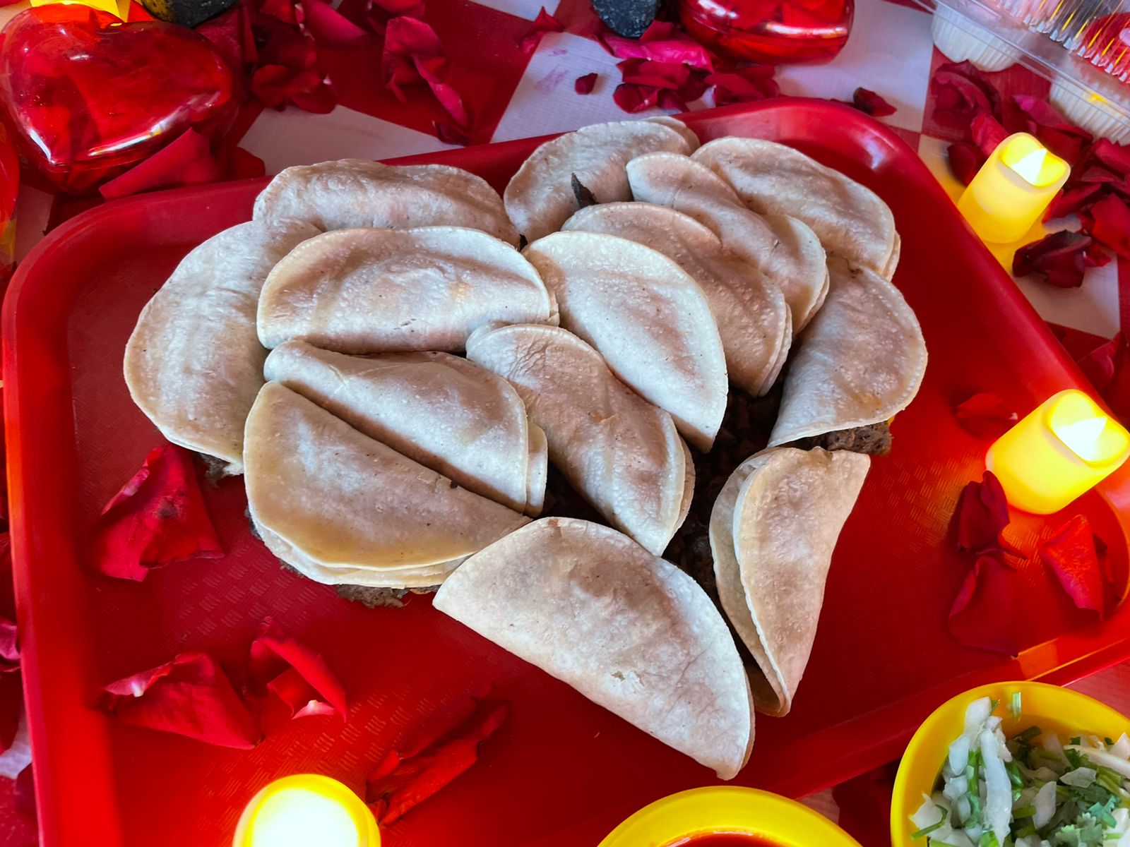 Tacos con amor: Un corazón de sabor para este 14 de febrero