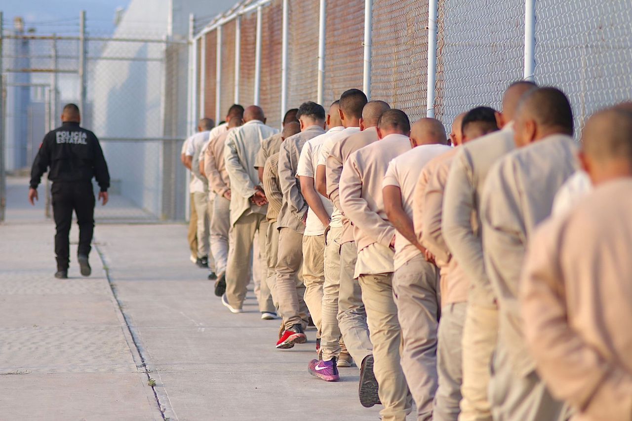 Trasladan a 150 reos de Saltillo al Cereso de Monclova