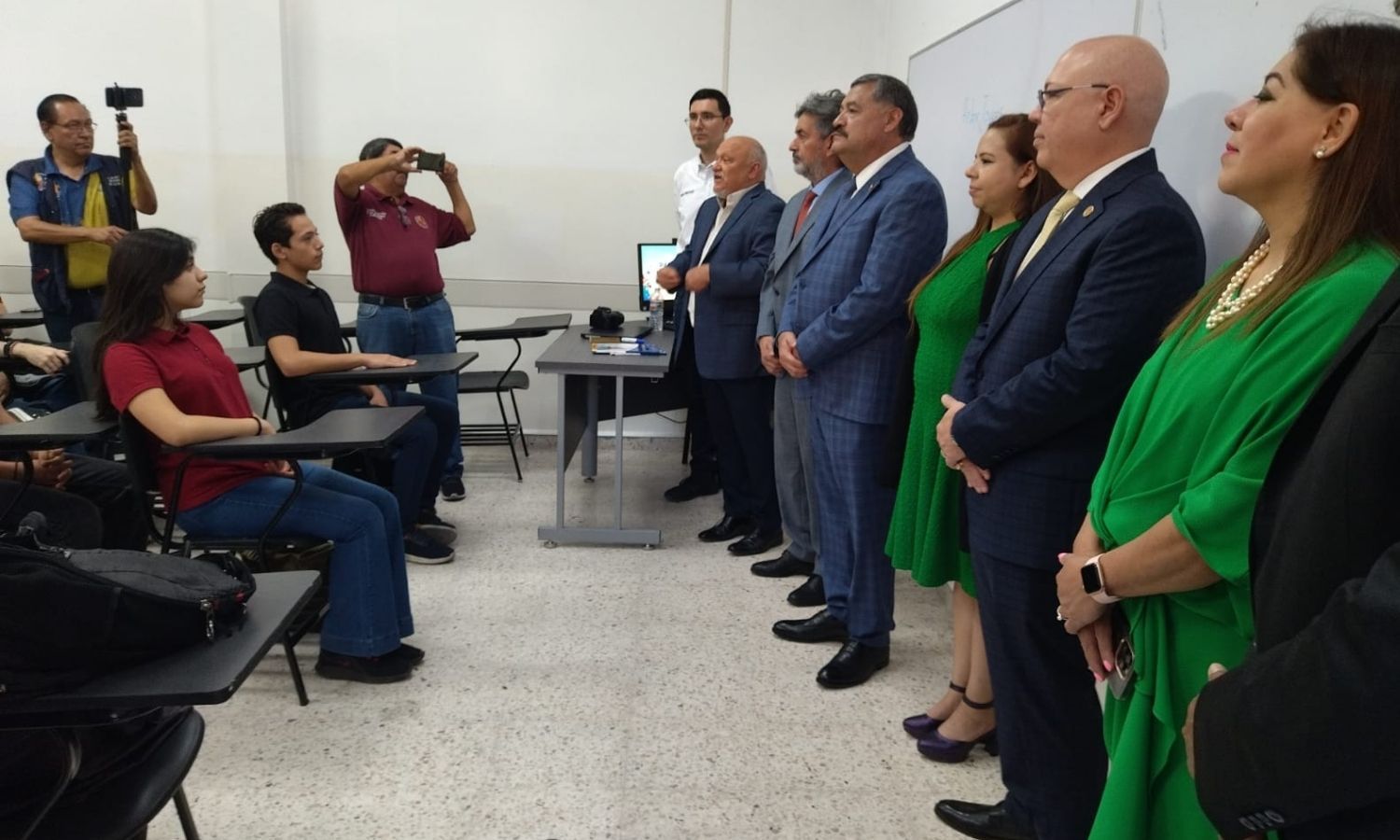 Inaugura la UANL unidad del CIDEB en Obispado